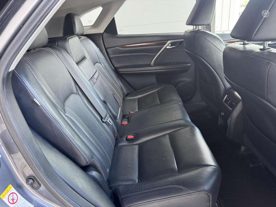Grey Lexus rx-350 2016 in Vilnius, with an engine capacity of 3.46 L and mileage of 300 thousand km for 18500 €, photo 20 on AUTOMOTO.COM.LV