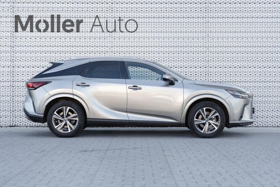 Grey Lexus rx-350 2024 in Marupe, with an engine capacity of 2.50 L and mileage of 48 thousand km for 57900 €, photo 6 on AUTOMOTO.COM.LV