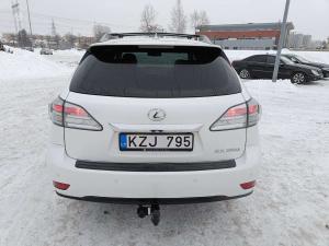White Lexus rx-350 2011 in Siauliai, with an engine capacity of 3.46 L and mileage of 235 thousand km for 9300 €, photo 5 on AUTOMOTO.COM.LV