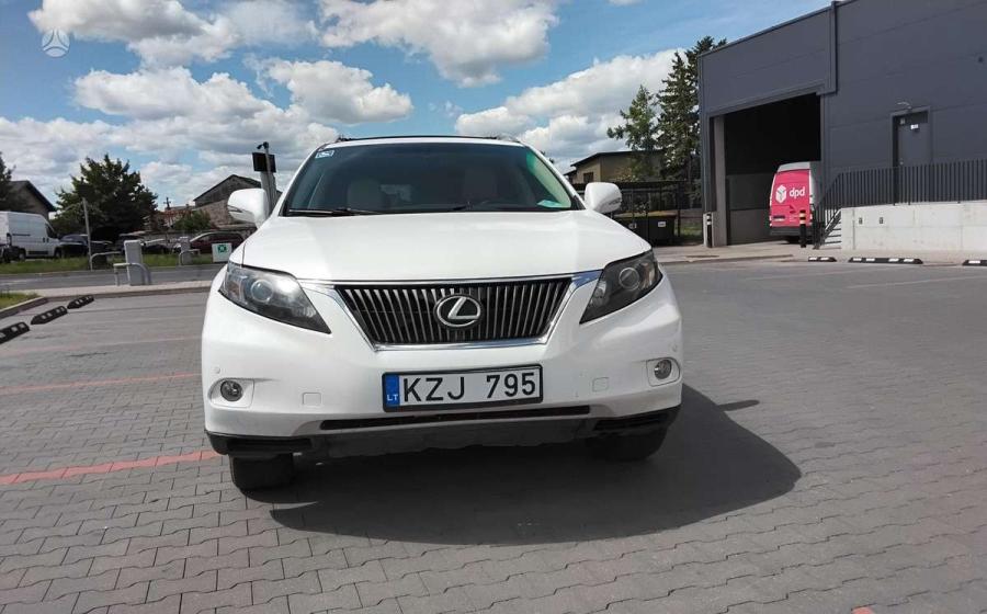Balts Lexus rx-350 2011 Kauņa, ar dzinēja tilpumu 3.46 L un nobraukumu 209 tūkst. km par 10500 €, foto 3 vietnē AUTOMOTO.COM.LV