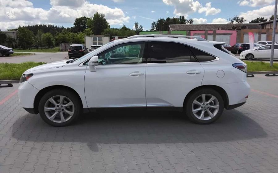 Balts Lexus rx-350 2011 Kauņa, ar dzinēja tilpumu 3.46 L un nobraukumu 209 tūkst. km par 10500 €, foto 5 vietnē AUTOMOTO.COM.LV