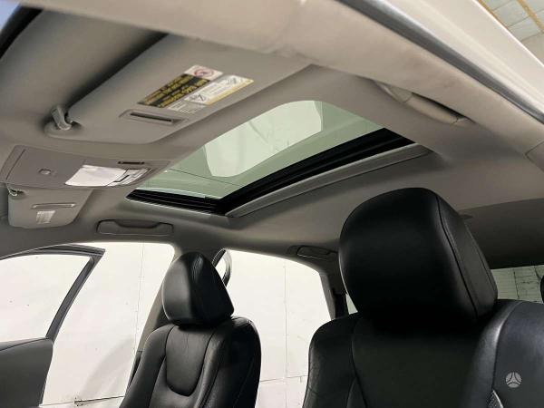 Белый Лексус RX 350 2012 в Клайпеда, объемом двигателя 3.50 л и пробегом 232 тыс. км за 10800 €, фото 10 на AUTOMOTO.COM.LV