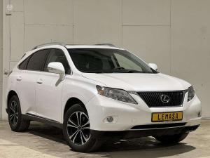 White Lexus rx-350 2012 in Klaipeda, with an engine capacity of 3.50 L and mileage of 232 thousand km for 10800 €, photo 13 on AUTOMOTO.COM.LV