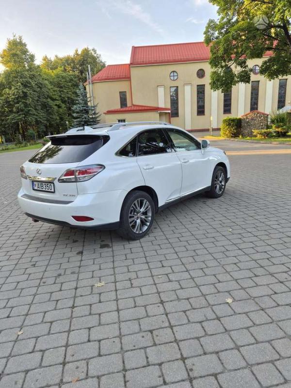 White Lexus rx-350 2014 in Vilnius, with an engine capacity of 3.46 L and mileage of 255 thousand km for 14900 €, photo 3 on AUTOMOTO.COM.LV
