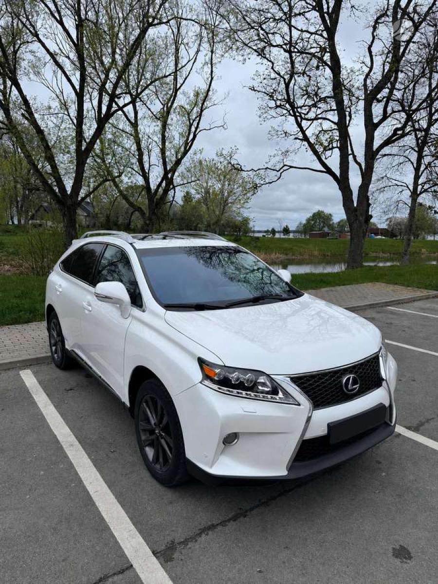 White Lexus rx-350 2015 in Siauliai, with an engine capacity of 3.50 L and mileage of 180 thousand km for 14950 €, photo 3 on AUTOMOTO.COM.LV