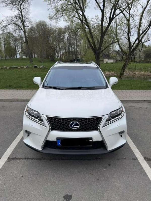 Белый Лексус RX 350 2015 в Шяуляй, объемом двигателя 3.50 л и пробегом 180 тыс. км за 14950 €, фото 5 на AUTOMOTO.COM.LV