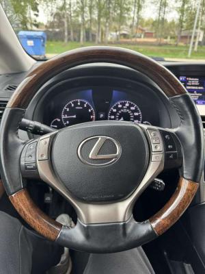 White Lexus rx-350 2015 in Siauliai, with an engine capacity of 3.50 L and mileage of 180 thousand km for 14950 €, photo 7 on AUTOMOTO.COM.LV