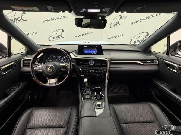 White Lexus rx-350 2017 in Vilnius, with an engine capacity of 3.46 L and mileage of 80 thousand km for 23500 €, photo 4 on AUTOMOTO.COM.LV