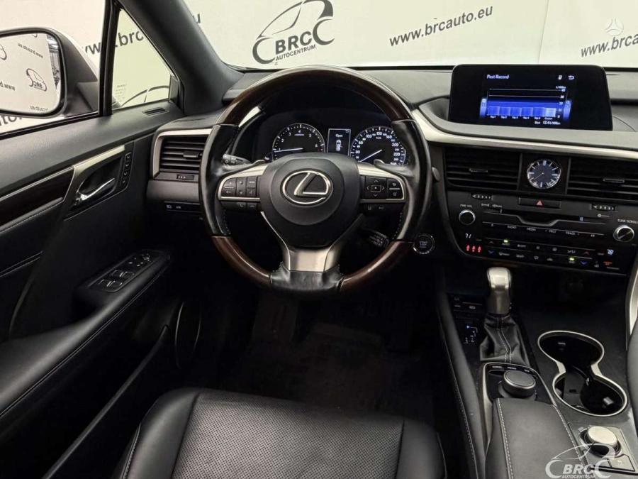 White Lexus rx-350 2017 in Vilnius, with an engine capacity of 3.46 L and mileage of 80 thousand km for 23500 €, photo 15 on AUTOMOTO.COM.LV