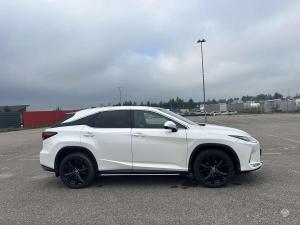 White Lexus rx-350 2017 in Vilnius, with an engine capacity of 3.46 L and mileage of 77 thousand km for 25700 €, photo 6 on AUTOMOTO.COM.LV