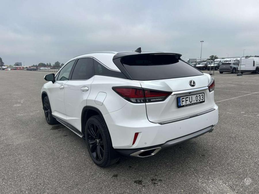 White Lexus rx-350 2017 in Vilnius, with an engine capacity of 3.46 L and mileage of 77 thousand km for 25700 €, photo 11 on AUTOMOTO.COM.LV