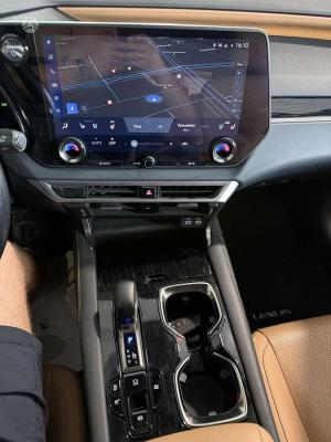Melns Lexus RX 350h 2023 Šauļi, ar dzinēja tilpumu 2.49 L un nobraukumu 60 tūkst. km par 52500 €, foto 19 vietnē AUTOMOTO.COM.LV