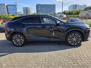 Black Lexus RX 350h 2023 in Vilnius, with an engine capacity of 2.49 L and mileage of 45 thousand km for 54000 €, photo 6 on AUTOMOTO.COM.LV
