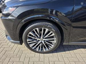 Black Lexus RX 350h 2023 in Vilnius, with an engine capacity of 2.49 L and mileage of 45 thousand km for 54000 €, photo 11 on AUTOMOTO.COM.LV