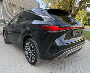 Черный Лексус RX 350h 2023 в Шяуляй, объемом двигателя 2.49 л и пробегом 60 тыс. км за 51900 €, фото 9 на AUTOMOTO.COM.LV