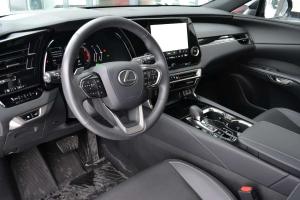 Melns Lexus RX 350h 2024 Viļņa, ar dzinēja tilpumu 2.49 L un nobraukumu 24 tūkst. km par 58000 €, foto 18 vietnē AUTOMOTO.COM.LV