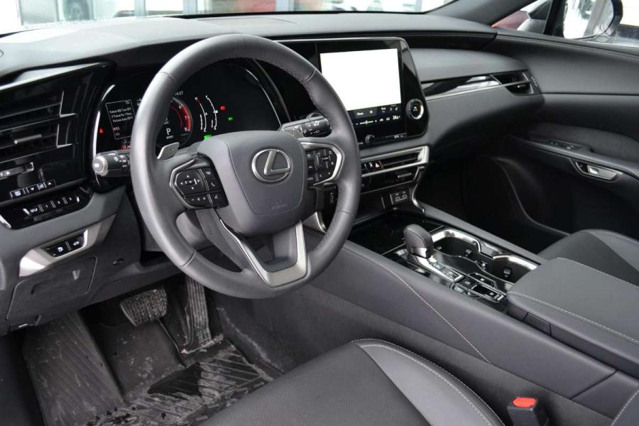 Melns Lexus RX 350h 2024 Viļņa, ar dzinēja tilpumu 2.49 L un nobraukumu 24 tūkst. km par 58000 €, foto 18 vietnē AUTOMOTO.COM.LV