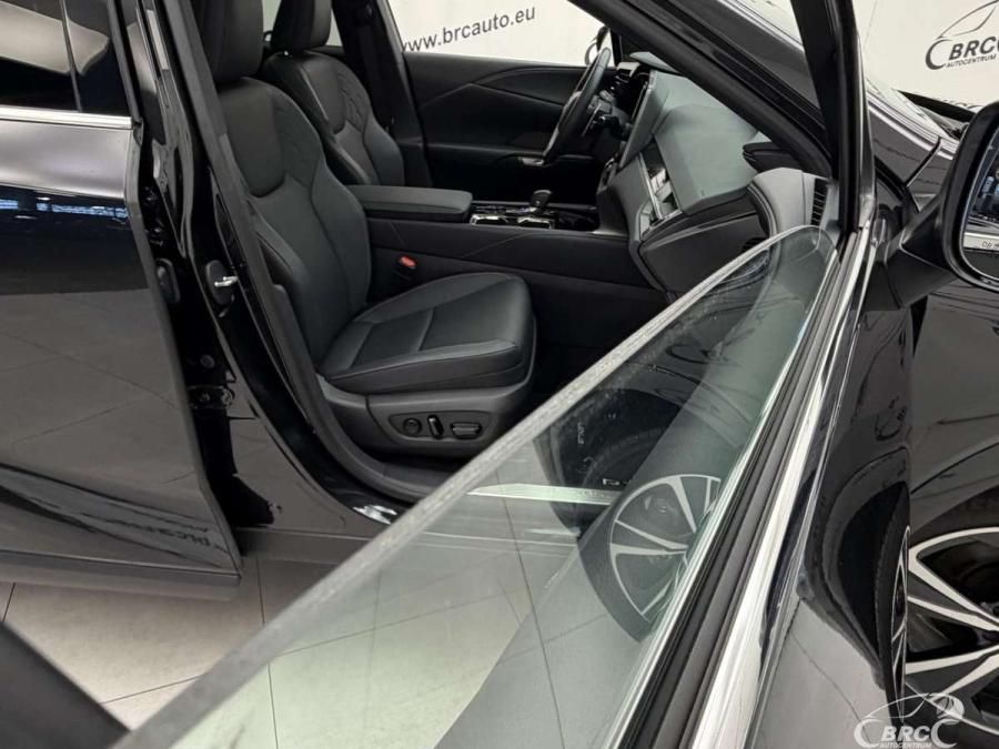 Black Lexus RX 350h 2024 in Vilnius, with an engine capacity of 2.49 L and mileage of 24 thousand km for 51900 €, photo 10 on AUTOMOTO.COM.LV