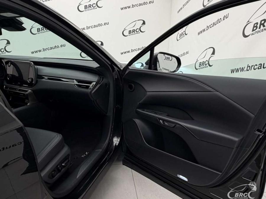 Black Lexus RX 350h 2024 in Vilnius, with an engine capacity of 2.49 L and mileage of 24 thousand km for 51900 €, photo 11 on AUTOMOTO.COM.LV
