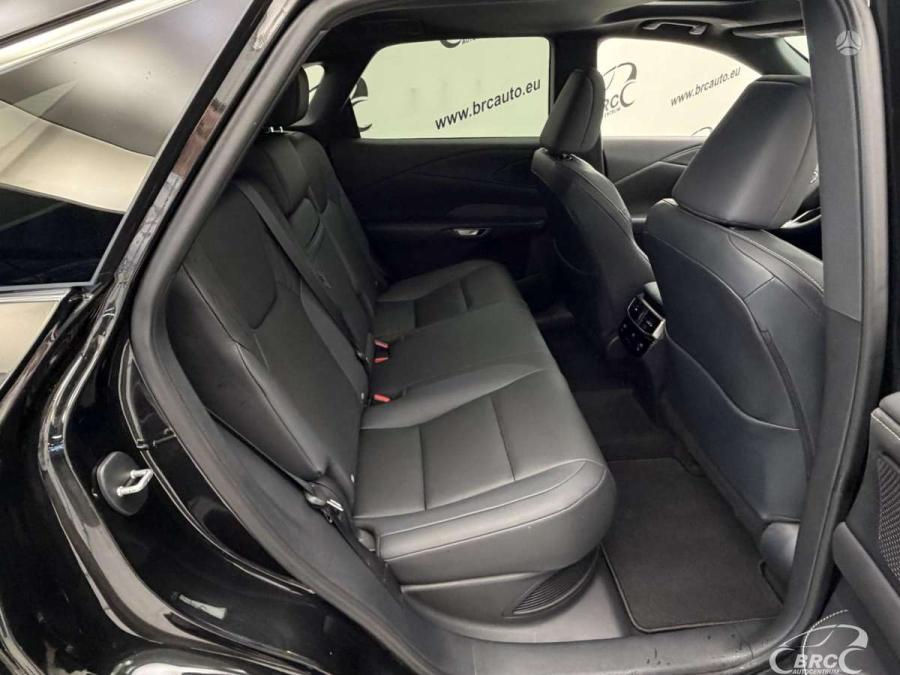 Black Lexus RX 350h 2024 in Vilnius, with an engine capacity of 2.49 L and mileage of 24 thousand km for 51900 €, photo 14 on AUTOMOTO.COM.LV