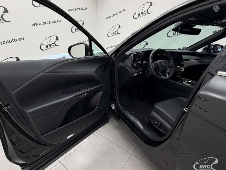 Black Lexus RX 350h 2024 in Vilnius, with an engine capacity of 2.49 L and mileage of 24 thousand km for 51900 €, photo 22 on AUTOMOTO.COM.LV