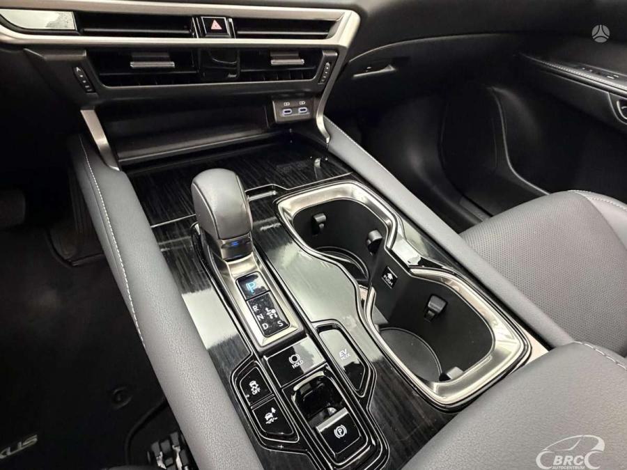 Black Lexus RX 350h 2024 in Vilnius, with an engine capacity of 2.49 L and mileage of 24 thousand km for 51900 €, photo 30 on AUTOMOTO.COM.LV