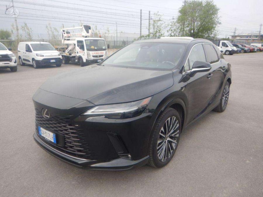 Black Lexus RX 350h 2024 in Vilnius, with an engine capacity of 0.00 L and mileage of 45 thousand km for 54000 €, photo 8 on AUTOMOTO.COM.LV
