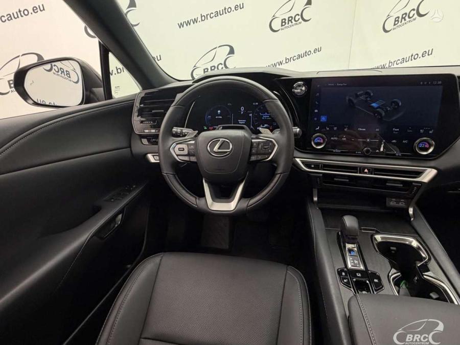 Melns Lexus RX 350h 2025 Viļņa, ar dzinēja tilpumu 2.49 L un nobraukumu 8 tūkst. km par 53000 €, foto 19 vietnē AUTOMOTO.COM.LV