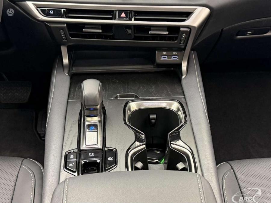 Melns Lexus RX 350h 2025 Viļņa, ar dzinēja tilpumu 2.49 L un nobraukumu 8 tūkst. km par 53000 €, foto 22 vietnē AUTOMOTO.COM.LV