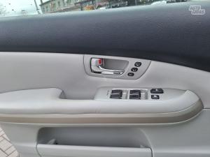 Lexus RX 350h 2006 Vilkaviškis, ar dzinēja tilpumu 3.30 L un nobraukumu 300 tūkst. km par 4950 €, foto 17 vietnē AUTOMOTO.COM.LV