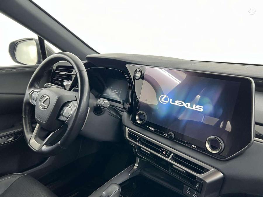 Grey Lexus RX 350h 2023 in Vilnius, with an engine capacity of 2.49 L and mileage of 73 thousand km for 53900 €, photo 15 on AUTOMOTO.COM.LV