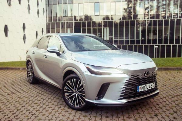 Pelēks Lexus RX 350h 2024 Viļņa, ar dzinēja tilpumu 2.49 L un nobraukumu 39 tūkst. km par 63000 €, foto 1 vietnē AUTOMOTO.COM.LV