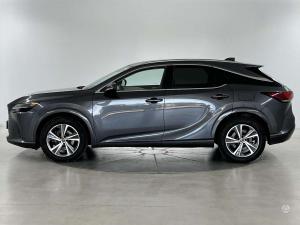 Pelēks Lexus RX 350h 2024 Viļņa, ar dzinēja tilpumu 2.49 L un nobraukumu 77 tūkst. km par 56900 €, foto 4 vietnē AUTOMOTO.COM.LV