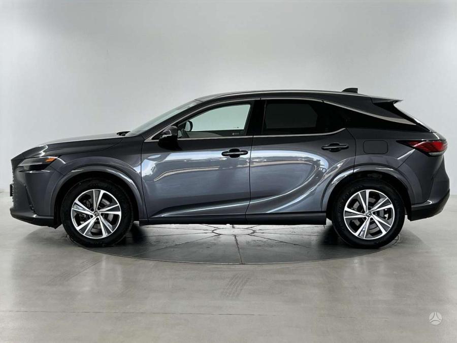 Pelēks Lexus RX 350h 2024 Viļņa, ar dzinēja tilpumu 2.49 L un nobraukumu 77 tūkst. km par 56900 €, foto 4 vietnē AUTOMOTO.COM.LV