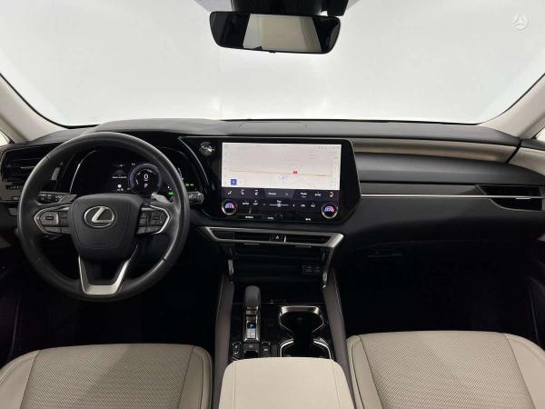 Lexus RX 350h 2024 in Vilnius on AUTOMOTO.COM.LV Grey Lexus RX 350h 2024 in Vilnius, with an engine capacity of 2.49 L and mileage of 77 thousand km for 56900 €, photo 9 on AUTOMOTO.COM.LV