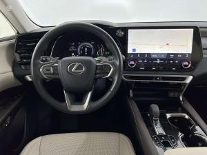 Pelēks Lexus RX 350h 2024 Viļņa, ar dzinēja tilpumu 2.49 L un nobraukumu 77 tūkst. km par 56900 €, foto 10 vietnē AUTOMOTO.COM.LV