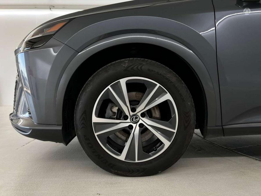 Pelēks Lexus RX 350h 2024 Viļņa, ar dzinēja tilpumu 2.49 L un nobraukumu 77 tūkst. km par 56900 €, foto 16 vietnē AUTOMOTO.COM.LV