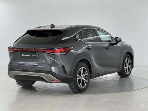 Pelēks Lexus RX 350h 2024 Viļņa, ar dzinēja tilpumu 2.49 L un nobraukumu 77 tūkst. km par 56900 €, foto 21 vietnē AUTOMOTO.COM.LV