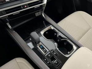 Pelēks Lexus RX 350h 2024 Viļņa, ar dzinēja tilpumu 2.49 L un nobraukumu 77 tūkst. km par 56900 €, foto 24 vietnē AUTOMOTO.COM.LV