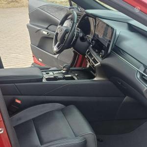Красный Лексус RX 350h 2023 в Шяуляй, объемом двигателя 2.50 л и пробегом 31 тыс. км за 46500 €, фото 15 на AUTOMOTO.COM.LV