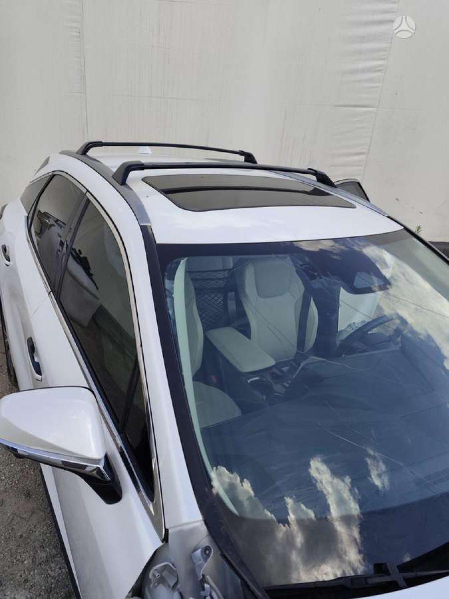 White Lexus RX 350h 2023 in Kaunas, with an engine capacity of 2.50 L and mileage of 26 thousand km for 26500 €, photo 15 on AUTOMOTO.COM.LV