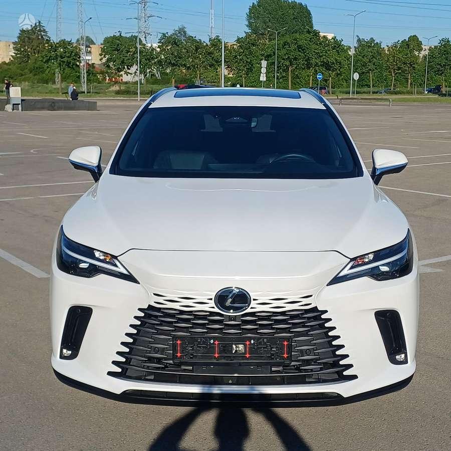 Balts Lexus RX 350h 2024 Šauļi, ar dzinēja tilpumu 2.50 L un nobraukumu 24 tūkst. km par 51000 €, foto 3 vietnē AUTOMOTO.COM.LV