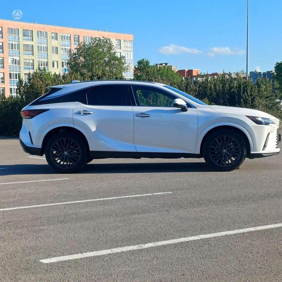 Balts Lexus RX 350h 2024 Šauļi, ar dzinēja tilpumu 2.50 L un nobraukumu 24 tūkst. km par 51000 €, foto 6 vietnē AUTOMOTO.COM.LV