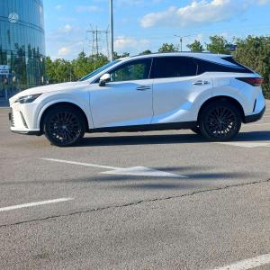 Balts Lexus RX 350h 2024 Šauļi, ar dzinēja tilpumu 2.50 L un nobraukumu 24 tūkst. km par 51000 €, foto 10 vietnē AUTOMOTO.COM.LV