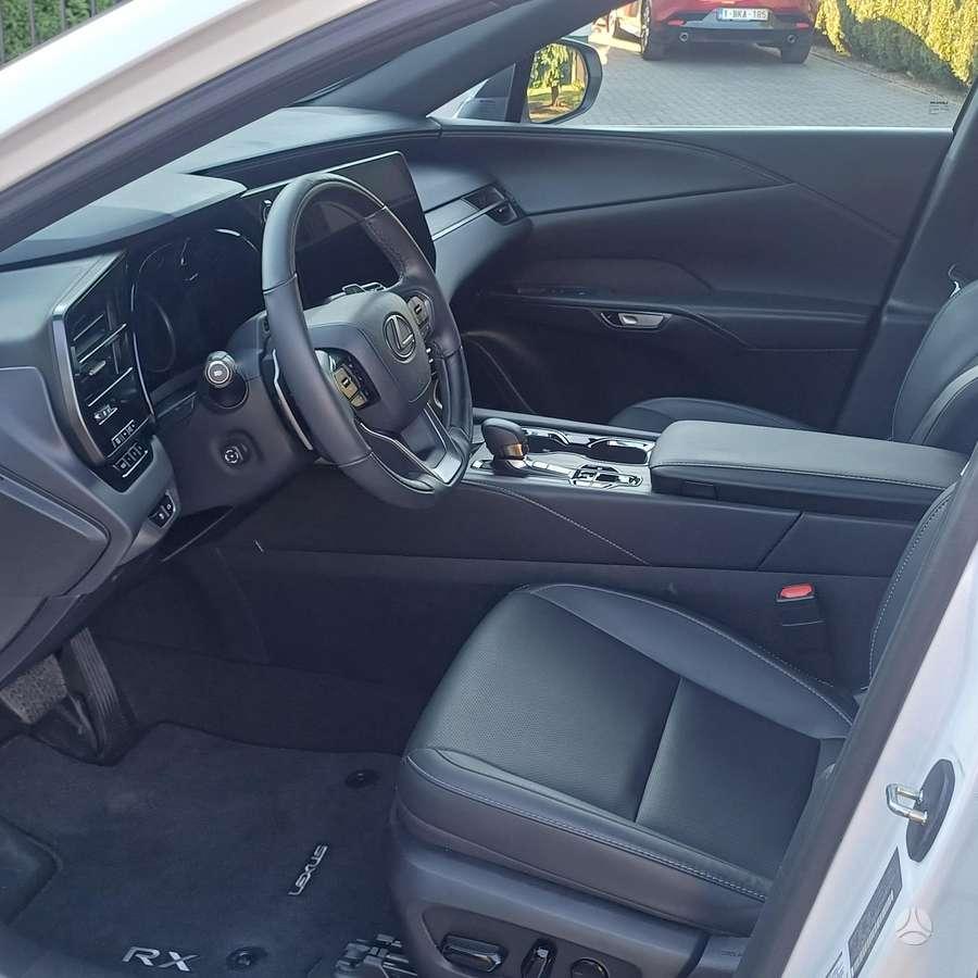 Balts Lexus RX 350h 2024 Šauļi, ar dzinēja tilpumu 2.50 L un nobraukumu 24 tūkst. km par 51000 €, foto 27 vietnē AUTOMOTO.COM.LV