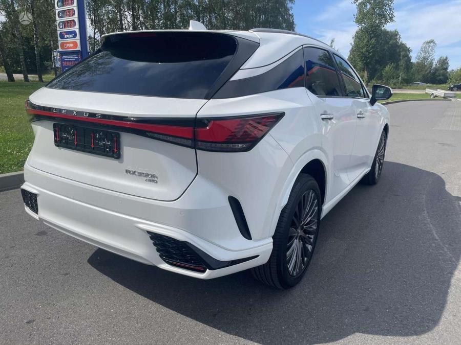 Белый Лексус RX 350h 2024 в Вильнюс, объемом двигателя 2.49 л и пробегом 16 тыс. км за 49999 €, фото 6 на AUTOMOTO.COM.LV