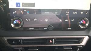 Белый Лексус RX 350h 2026 в Вильнюс, объемом двигателя 2.50 л и пробегом 0 тыс. км за 69999 €, фото 14 на AUTOMOTO.COM.LV