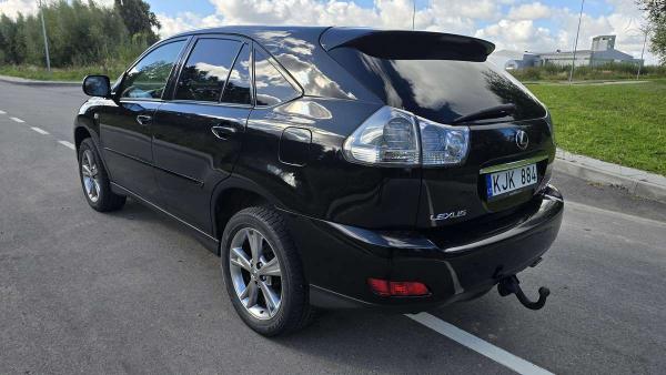 Black Lexus RX 400h 2005 in Alytus, with an engine capacity of 0.00 L and mileage of 372 thousand km for 4950 €, photo 4 on AUTOMOTO.COM.LV