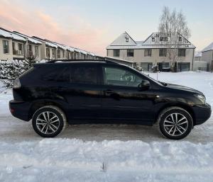 Black Lexus RX 400h 2006 in Vilnius, with an engine capacity of 3.30 L and mileage of 316 thousand km for 5000 €, photo 4 on AUTOMOTO.COM.LV