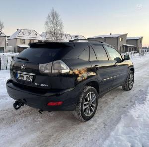 Black Lexus RX 400h 2006 in Vilnius, with an engine capacity of 3.30 L and mileage of 316 thousand km for 5000 €, photo 5 on AUTOMOTO.COM.LV